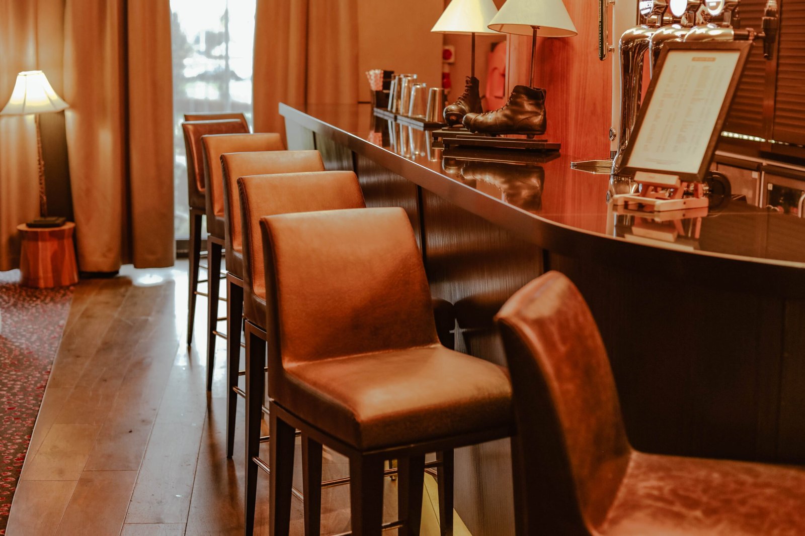 Restaurants & Bar at Heathrow - Hilton Terminal 5 Hotel