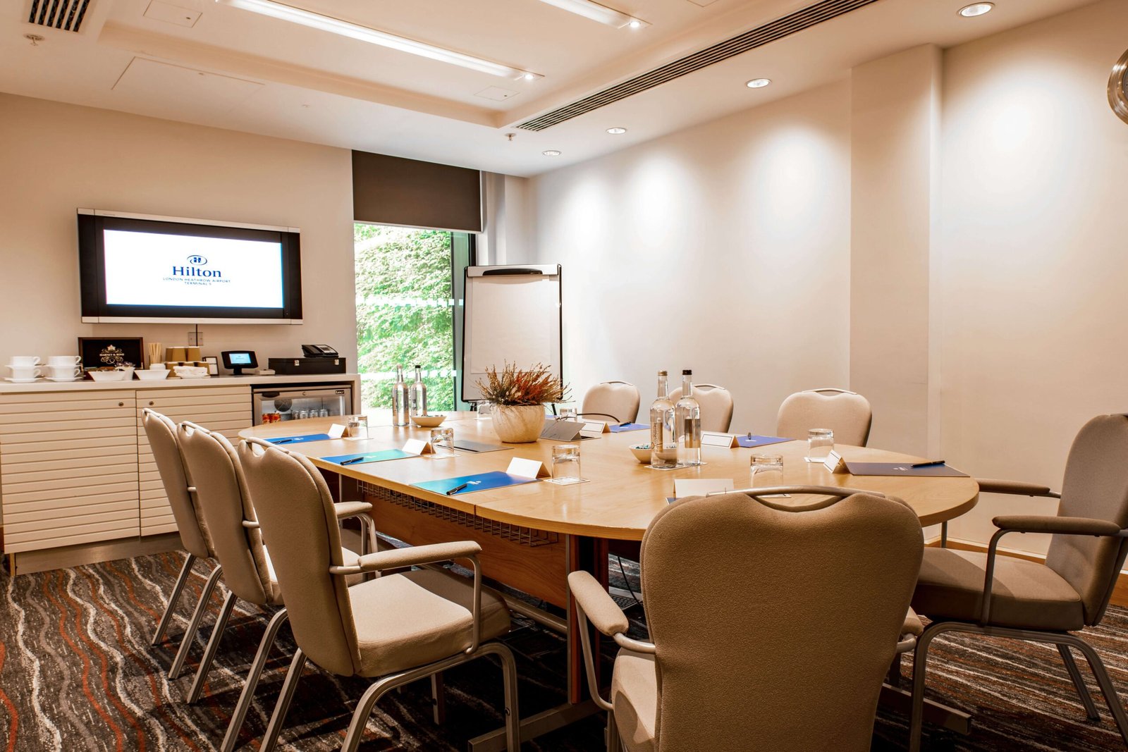 Meet and Celebrate - Hilton London Heathrow Terminal 5 Meet and Celebrate - Hilton London Heathrow Terminal 5